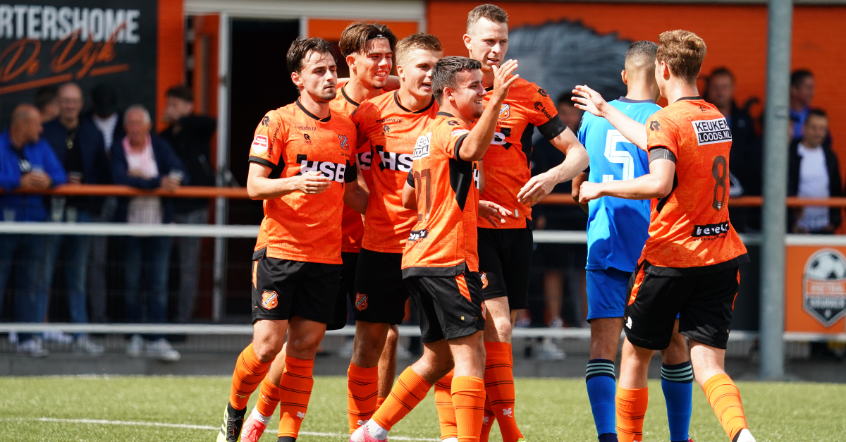 FC Volendam wint en is klaar voor competitiestart