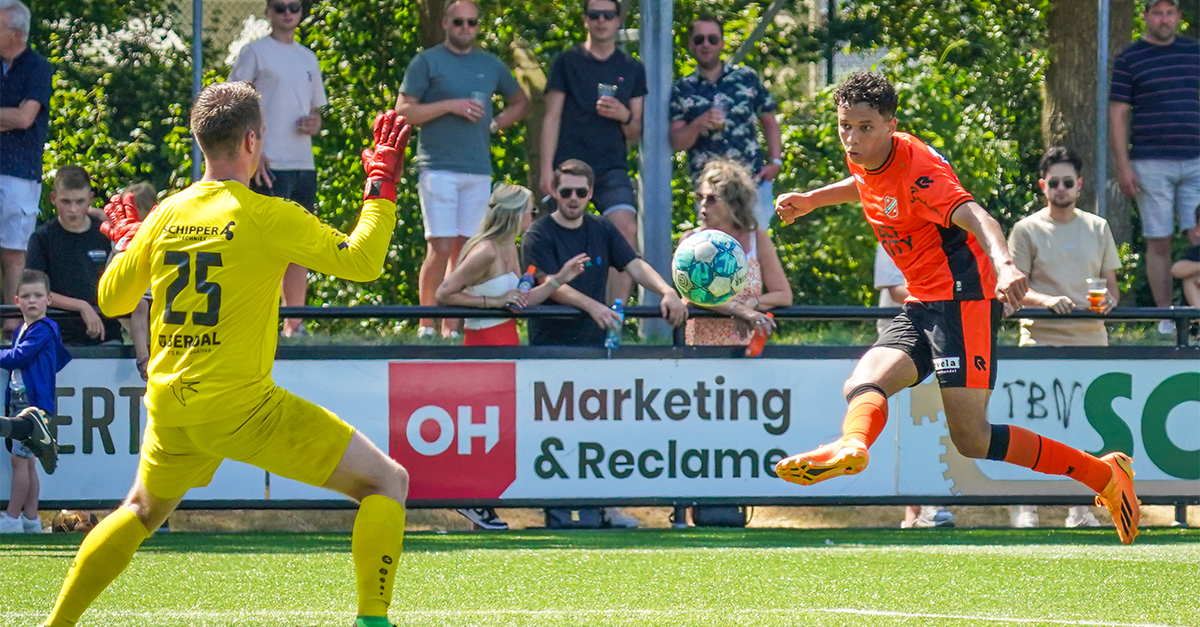 FC Volendam na rust op stoom bij seizoenopening in Wierden