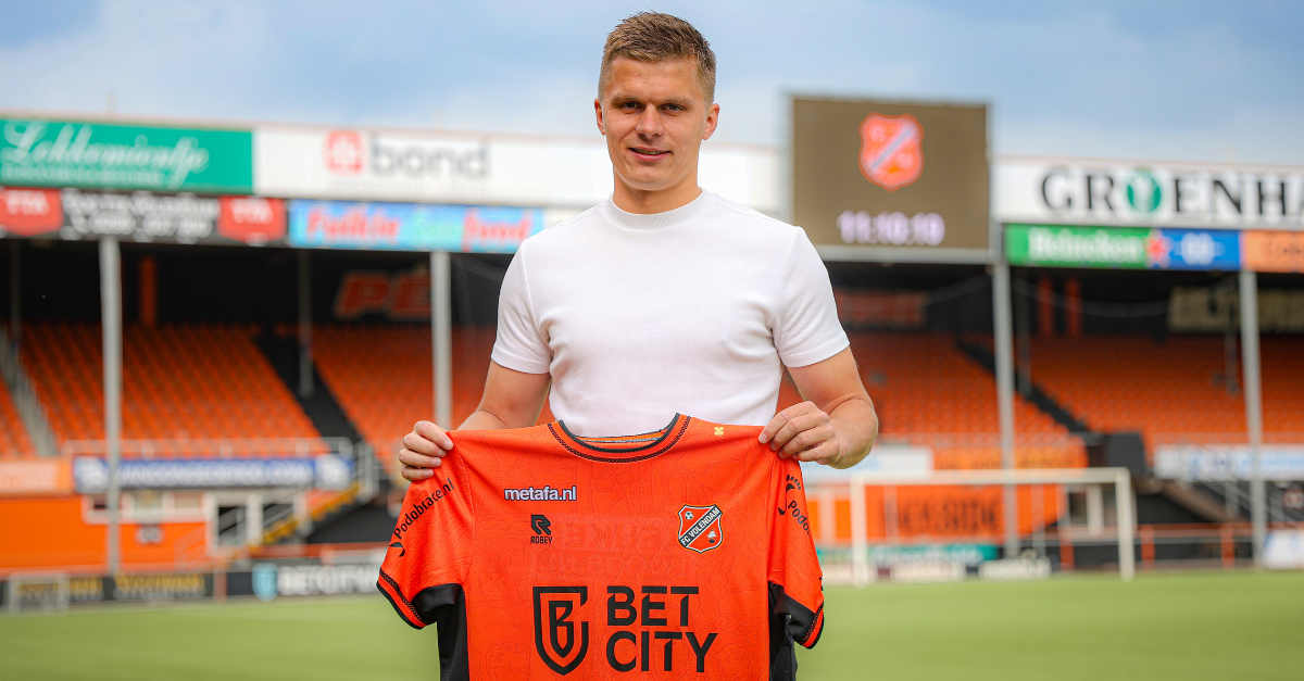 FC Volendam sluit Alex Plat voor drie jaar in de armen